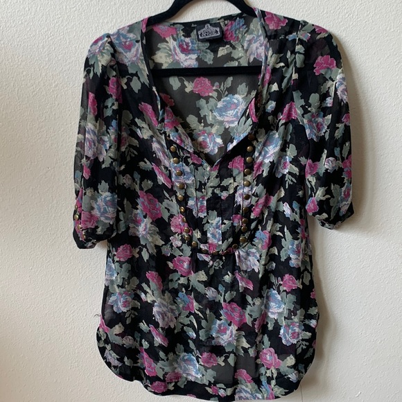 Angie | Tops | Angie Short Sleeve Blouse | Poshmark